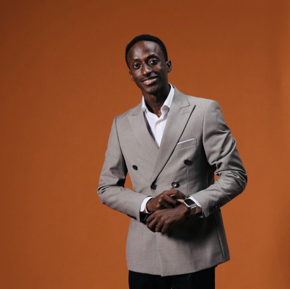 KWIZERA Tresor - Niyo Arts Center and Café, Kigali Rwanda